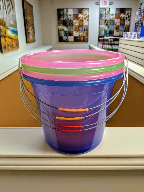 Plastic Bucket w/ Metal Handle Asstd. – Homemax